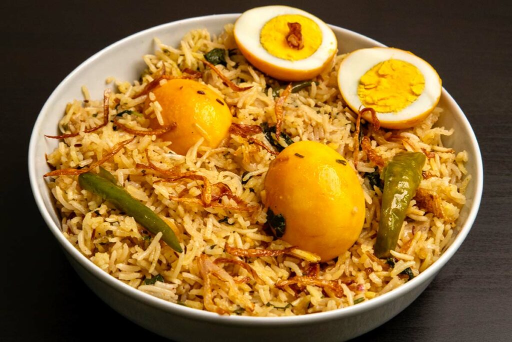 Simple Chicken Pulao | Quick & Easy Chicken Pulao – Spice Eats